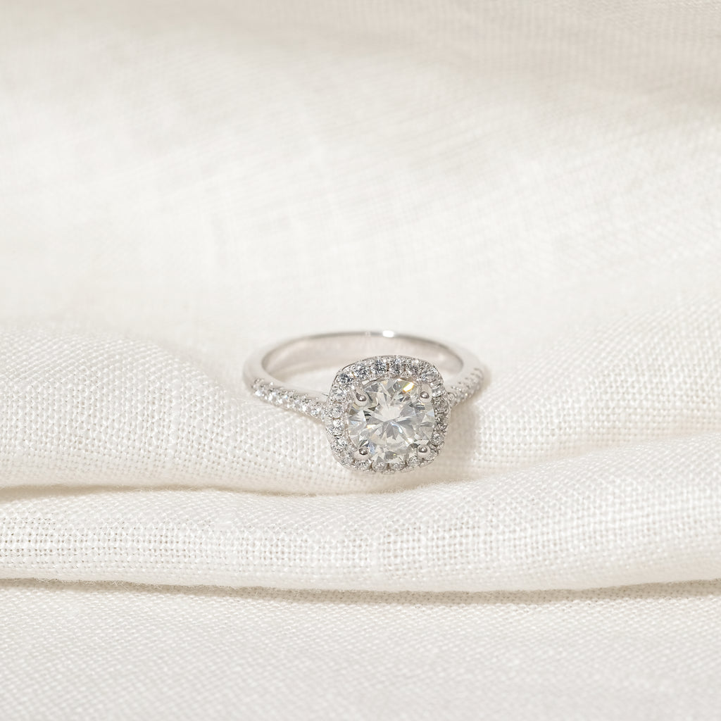 Seek Shine Vicky 1.0ct Moissanite Ring (925 Sterling Silver, Size 4)