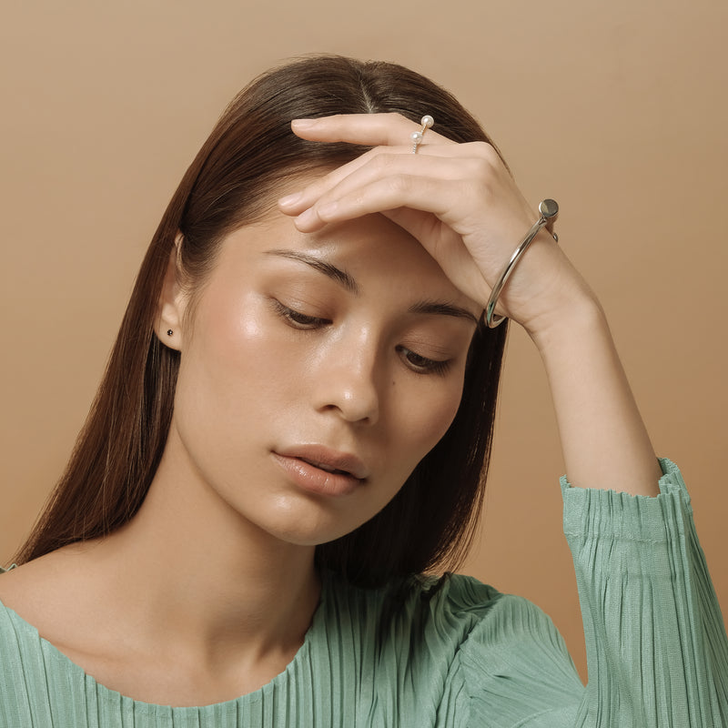 Seek Shine Fal Tiny Bangle (Stainless Steel)